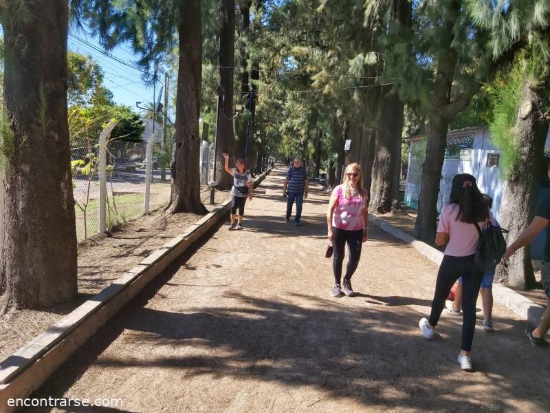 ZONA SUR PRESENTE!!!Seguimos caminando en el Parque Municipal de Lomas ...